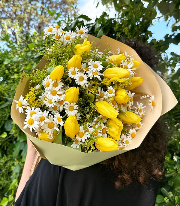 Deluxe Sarı Lale Papatya Buketi | Çiçek Gönder | Lale Gönder