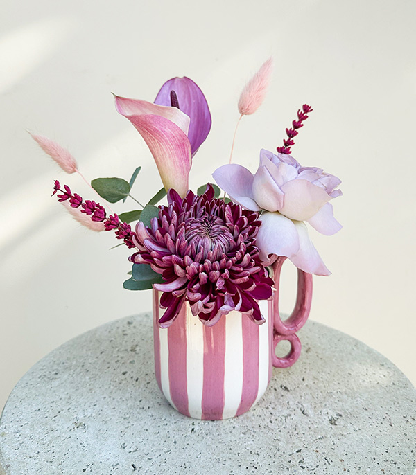 Flower Break Gül Kurusu El İşi Seramik Kupada Mini Aranjman | Çiçek